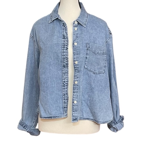 GAP | Tops | Gap Womens Blue Button Down Denim Longsleeved Shirt | Poshmark